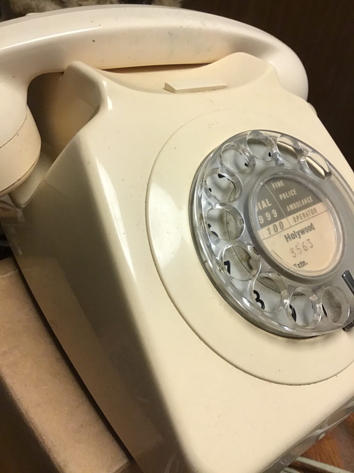 Vintage Telephone [cream] - On The Square Emporium