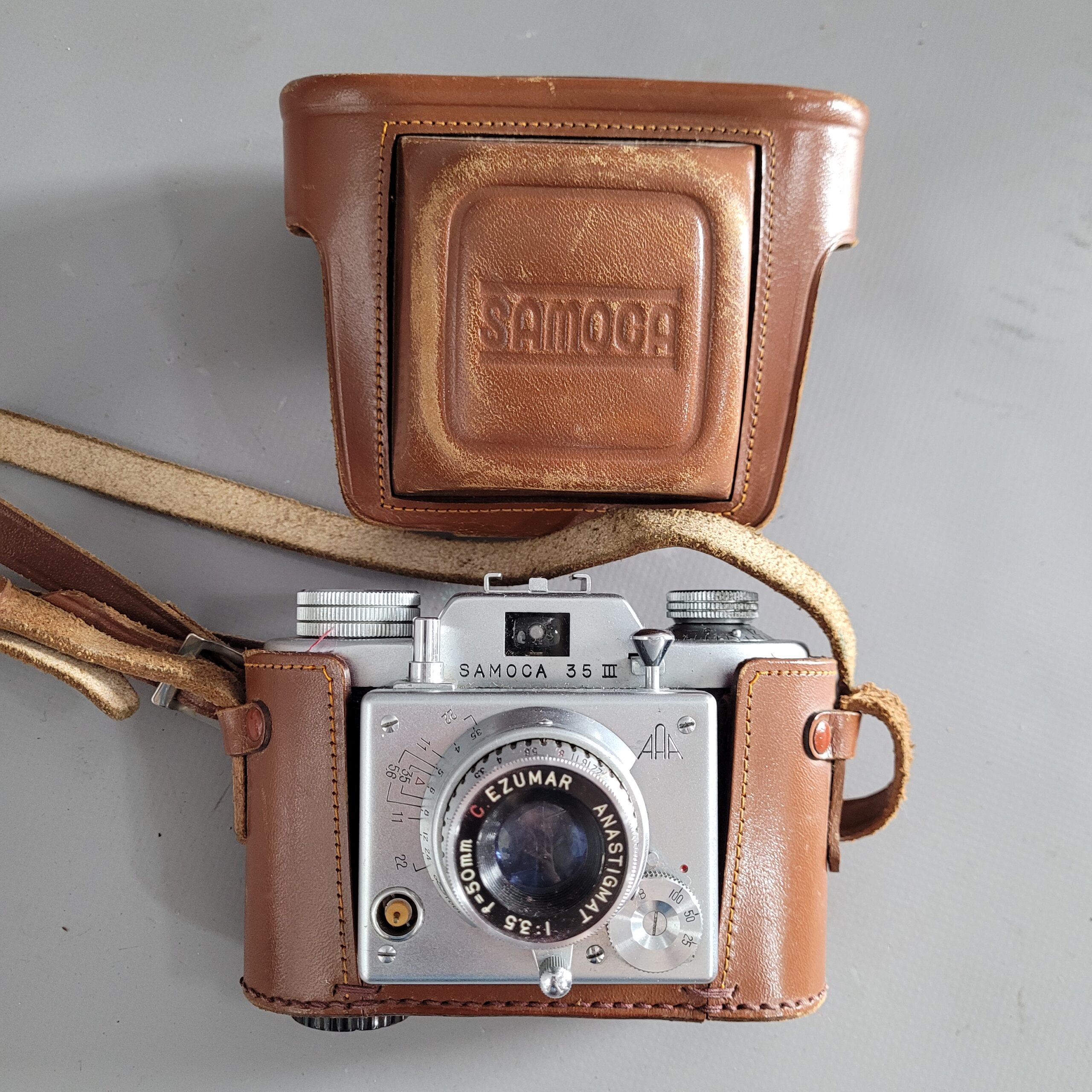 Samoca 35 III Camera & Case - On The Square Emporium