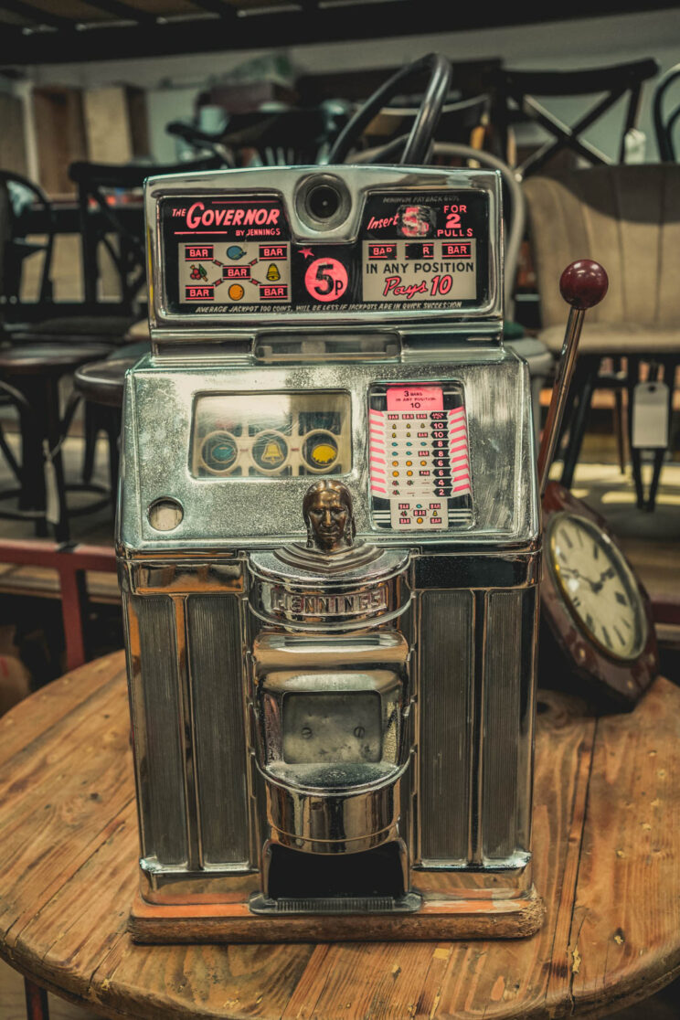 The Governor by Jennings Slot Machine / One Arm Bandit - OTSE