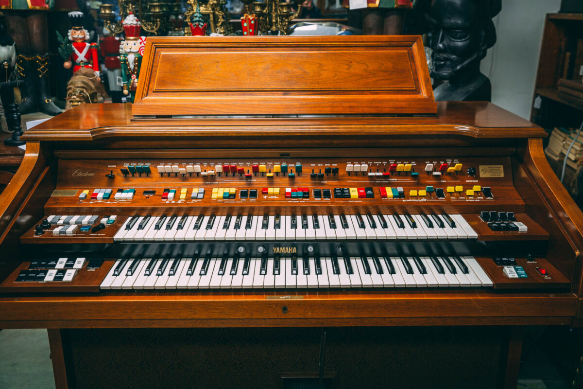 Yamaha Electone E-45 Console Organ - On The Square Emporium