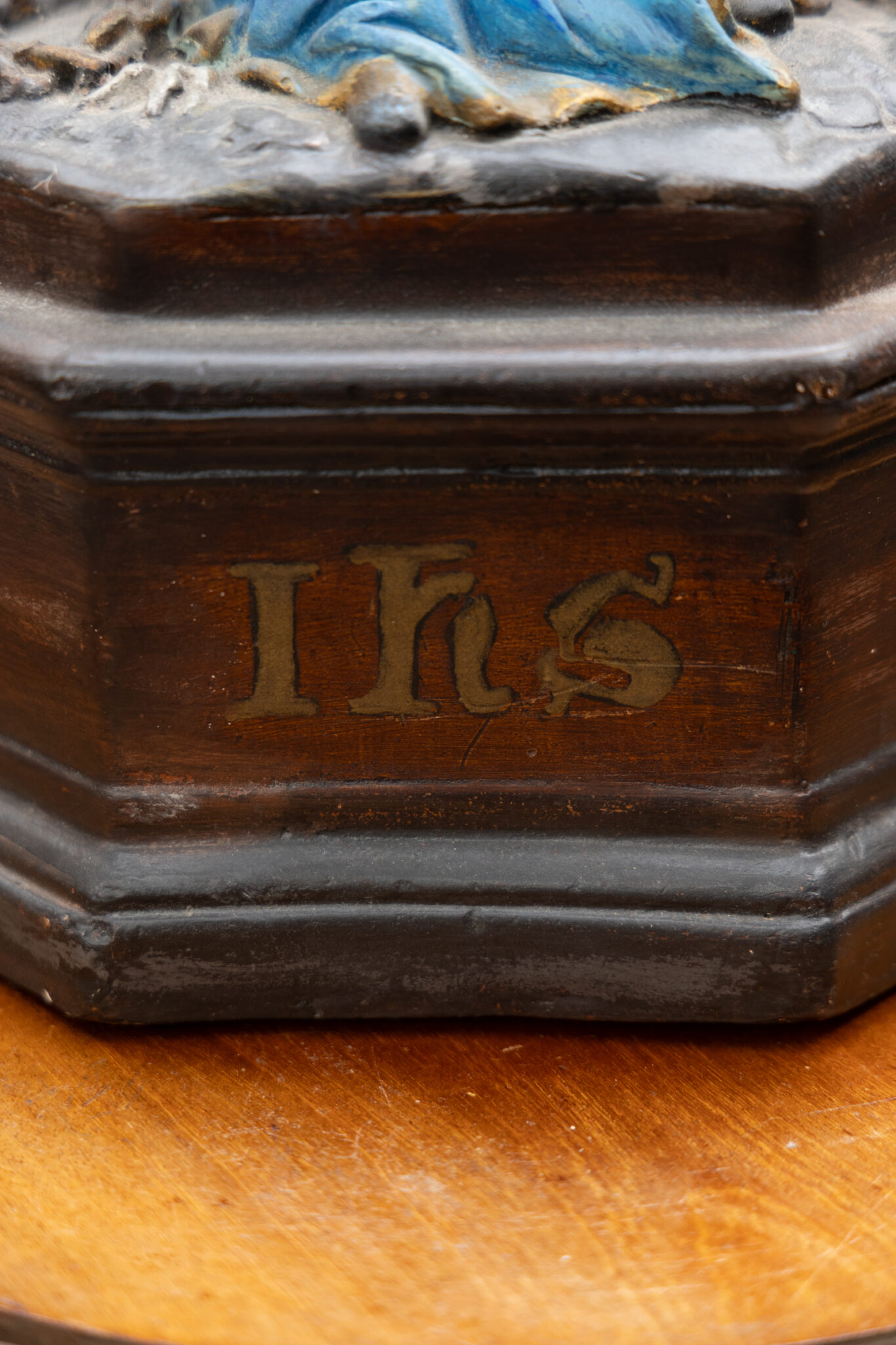 Victorian Ceramic Pietà Statue - On The Square Emporium