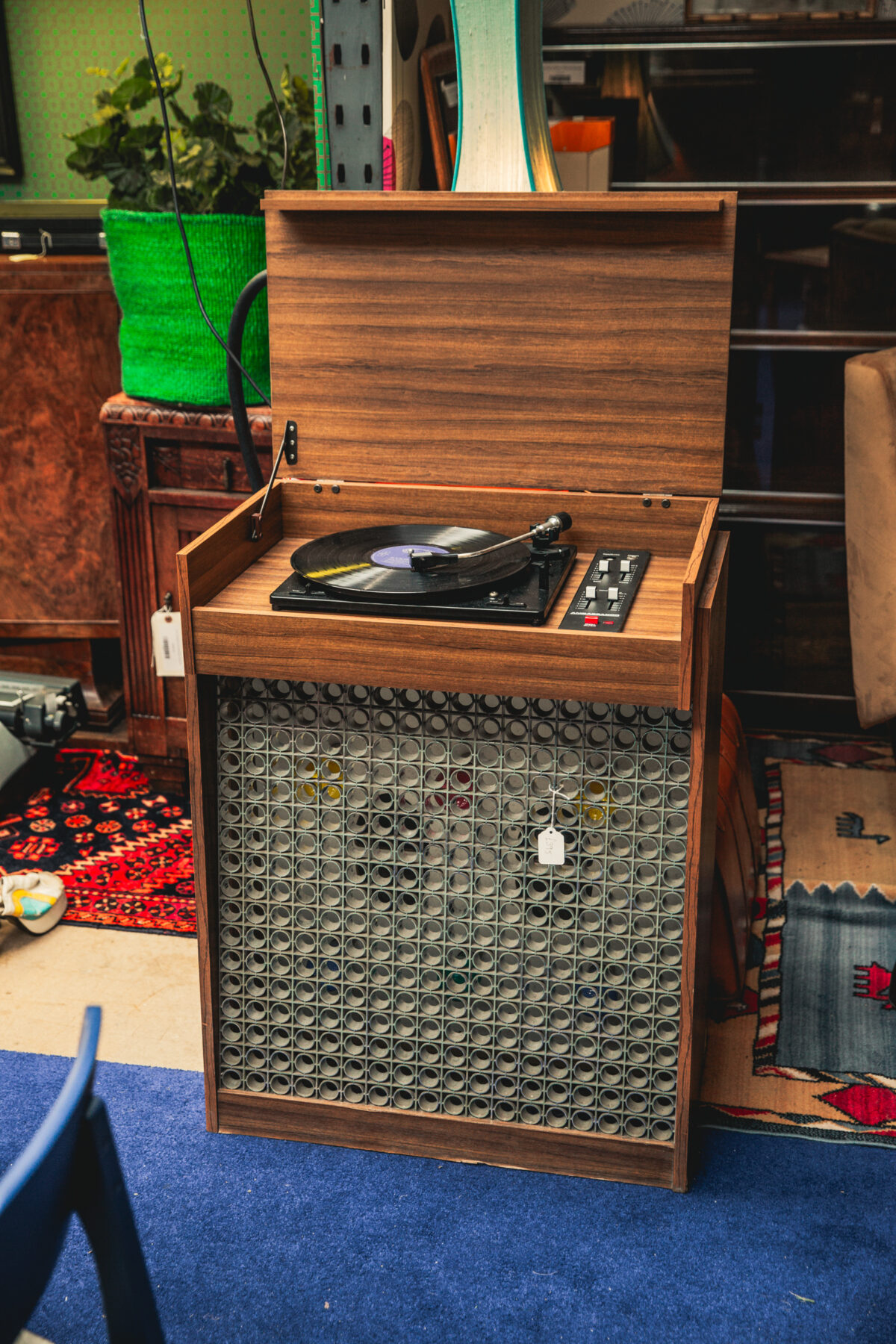Light Up Record Player Unit - On The Square Emporium