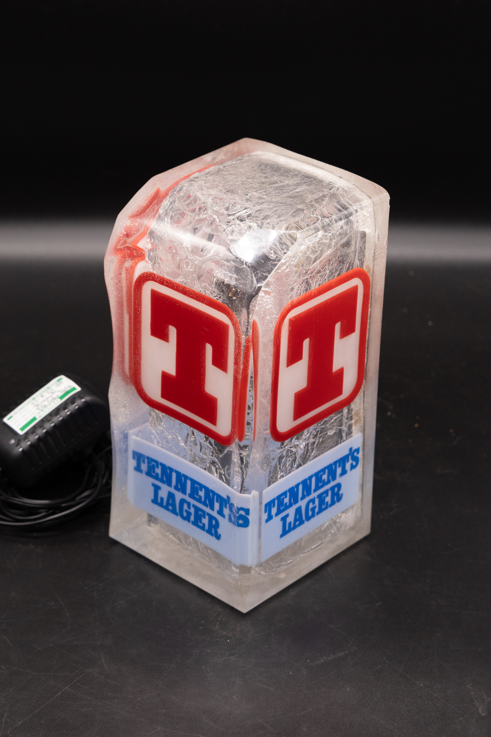 Tennent's Lager Lamp [w349] - On The Square Emporium