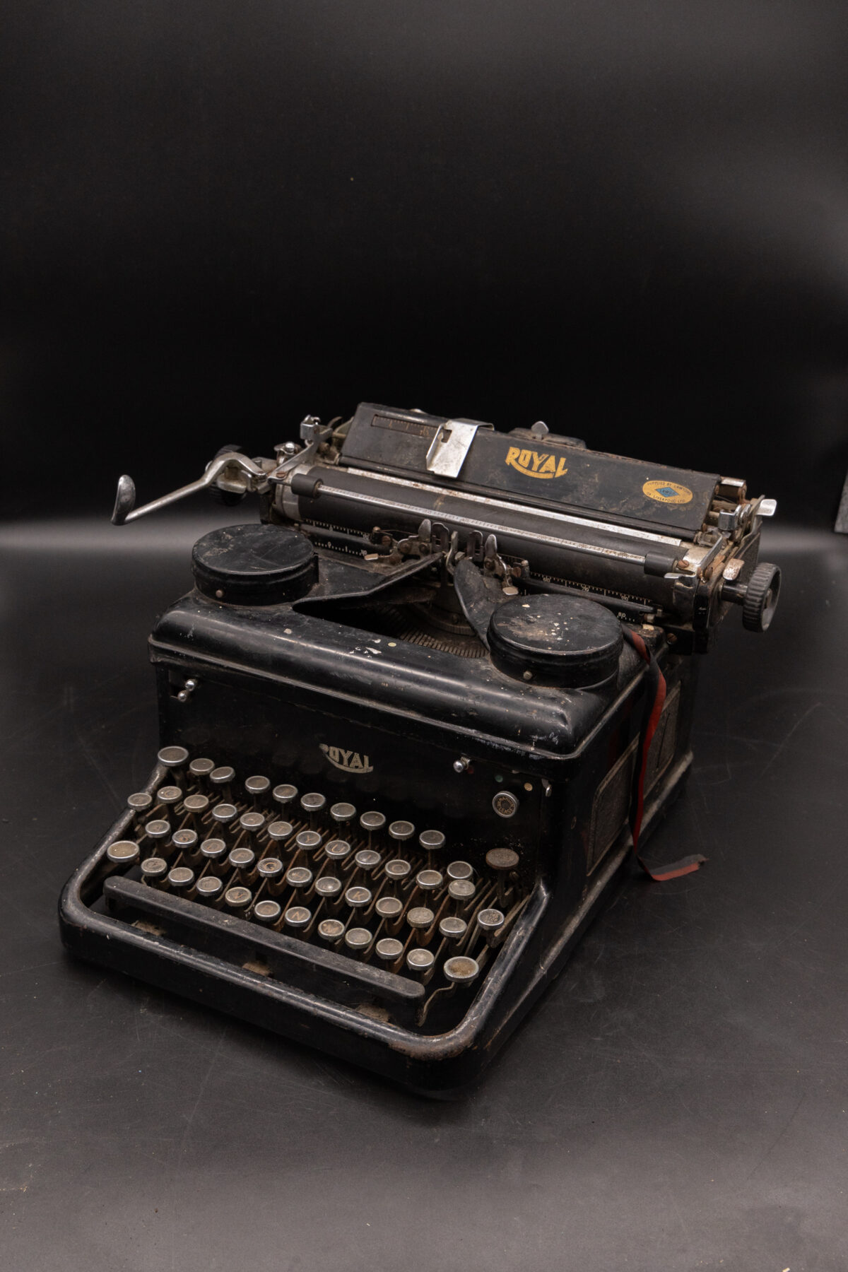 1937 'Royal KHM' Typewriter - On The Square Emporium