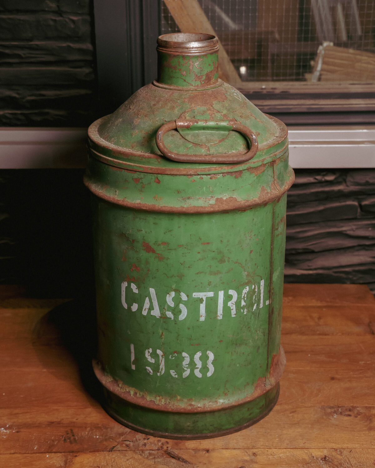 MT029 Large Castrol Oil Drum - On The Square Emporium