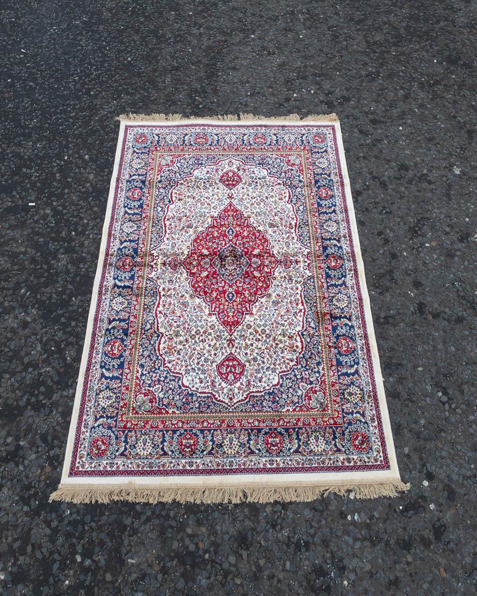 Ivory Ground Medallion Cashmere Rug ST14 - On The Square Emporium