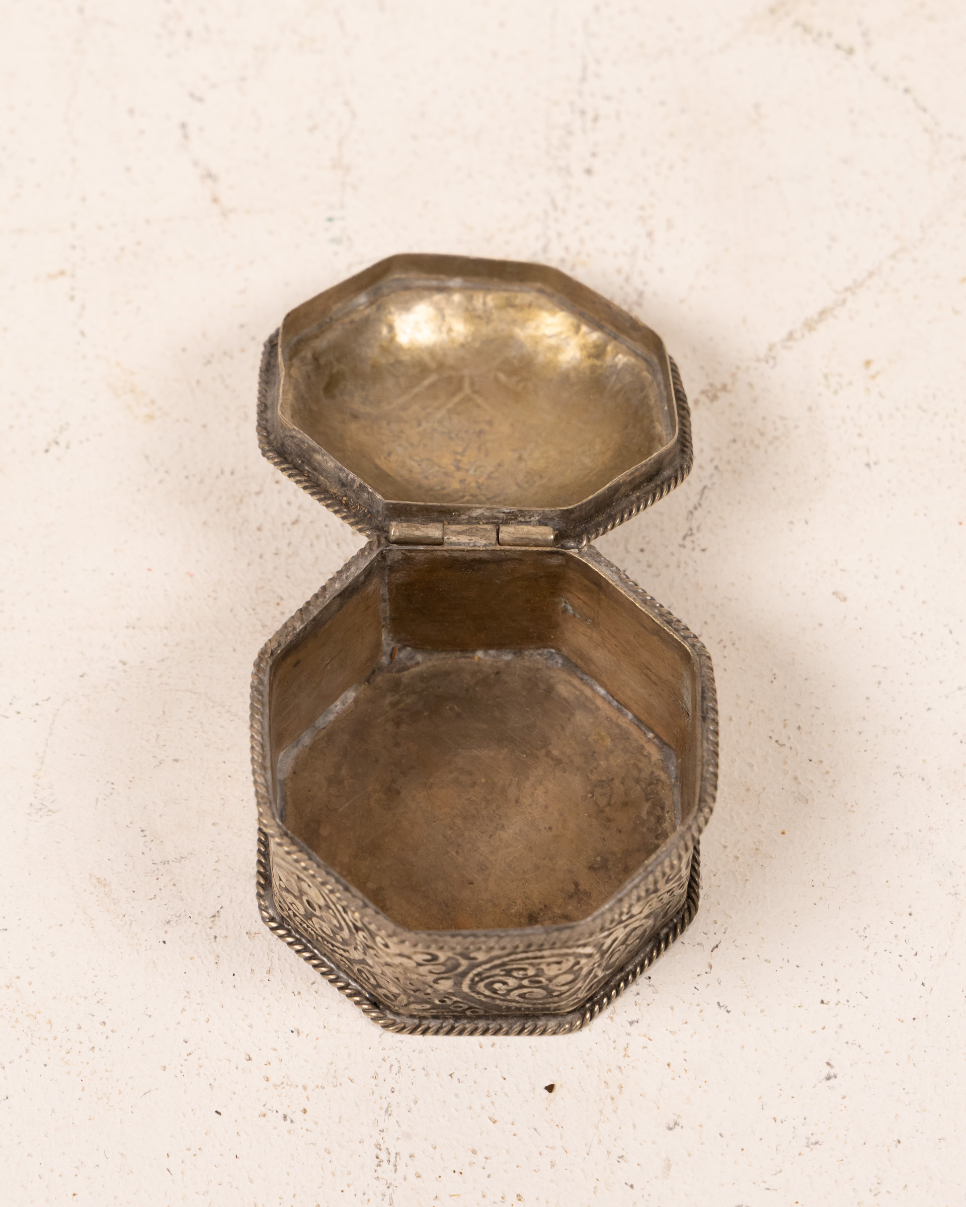 Vintage Silver Tone Metal Trinket Box with Turquoise Accent - On The ...