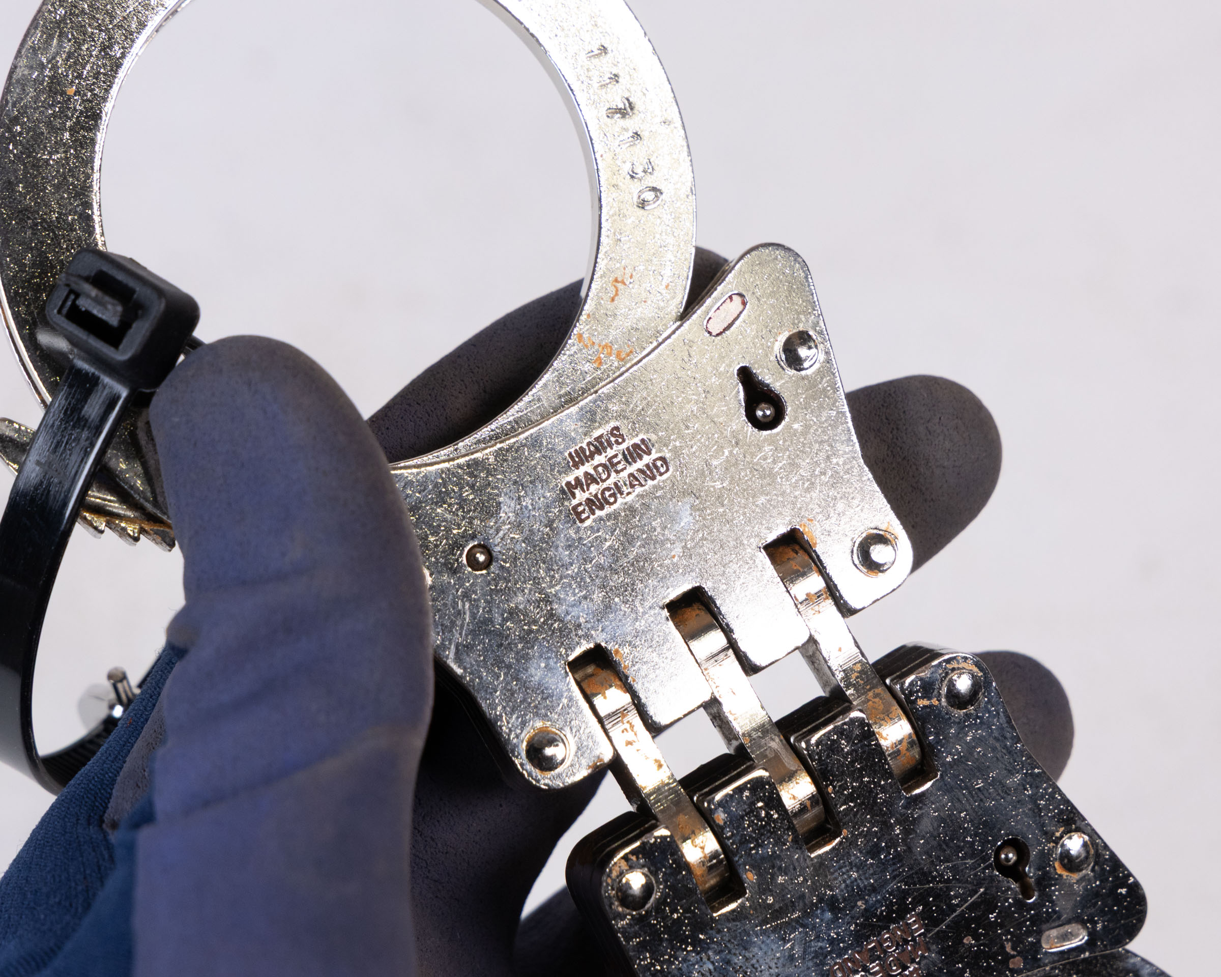 Pair of Police Watts Handcuffs Complete with Key - On The Square Emporium
