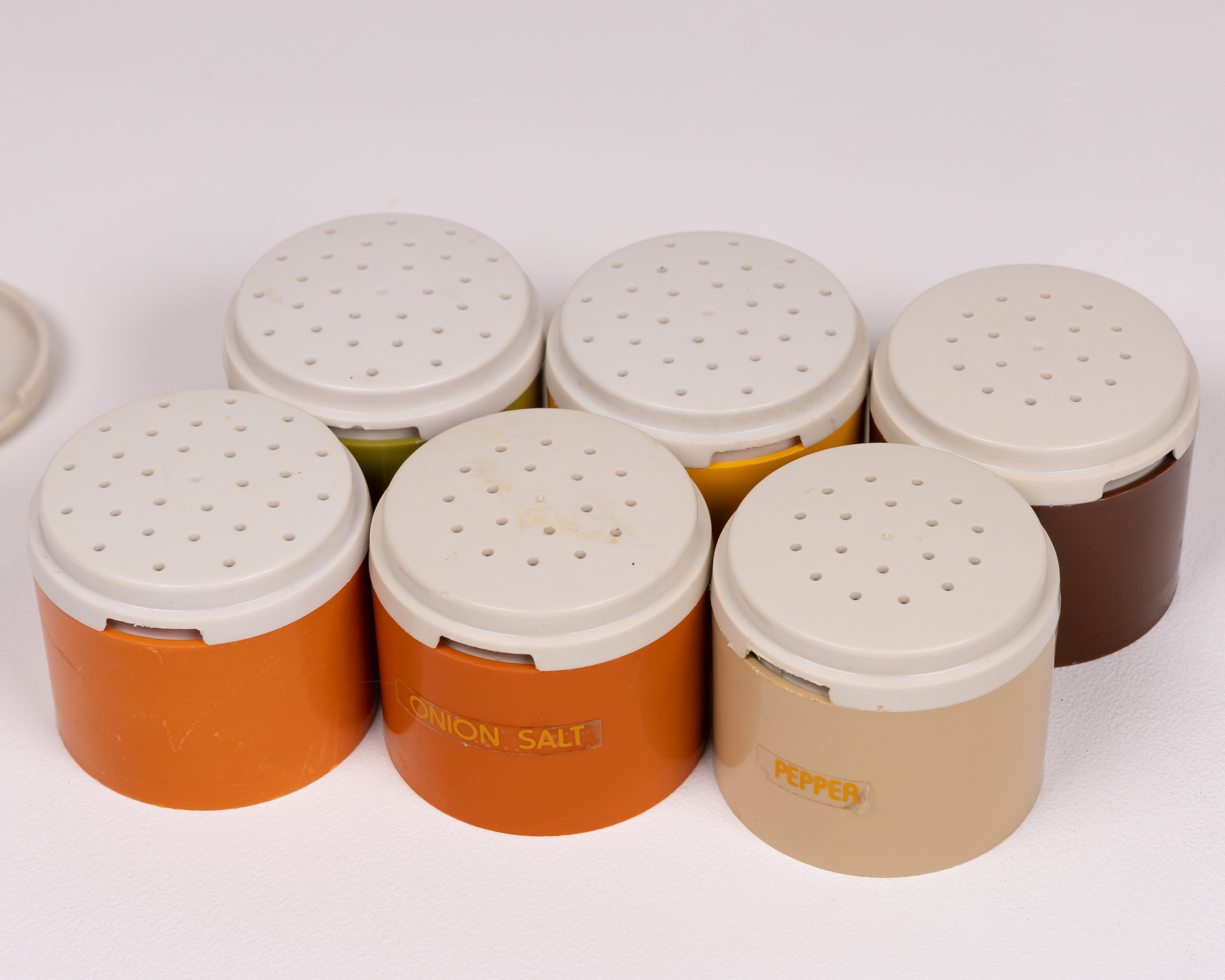 Retro 70s Tiered Plastic Spice Container Set - On The Square Emporium