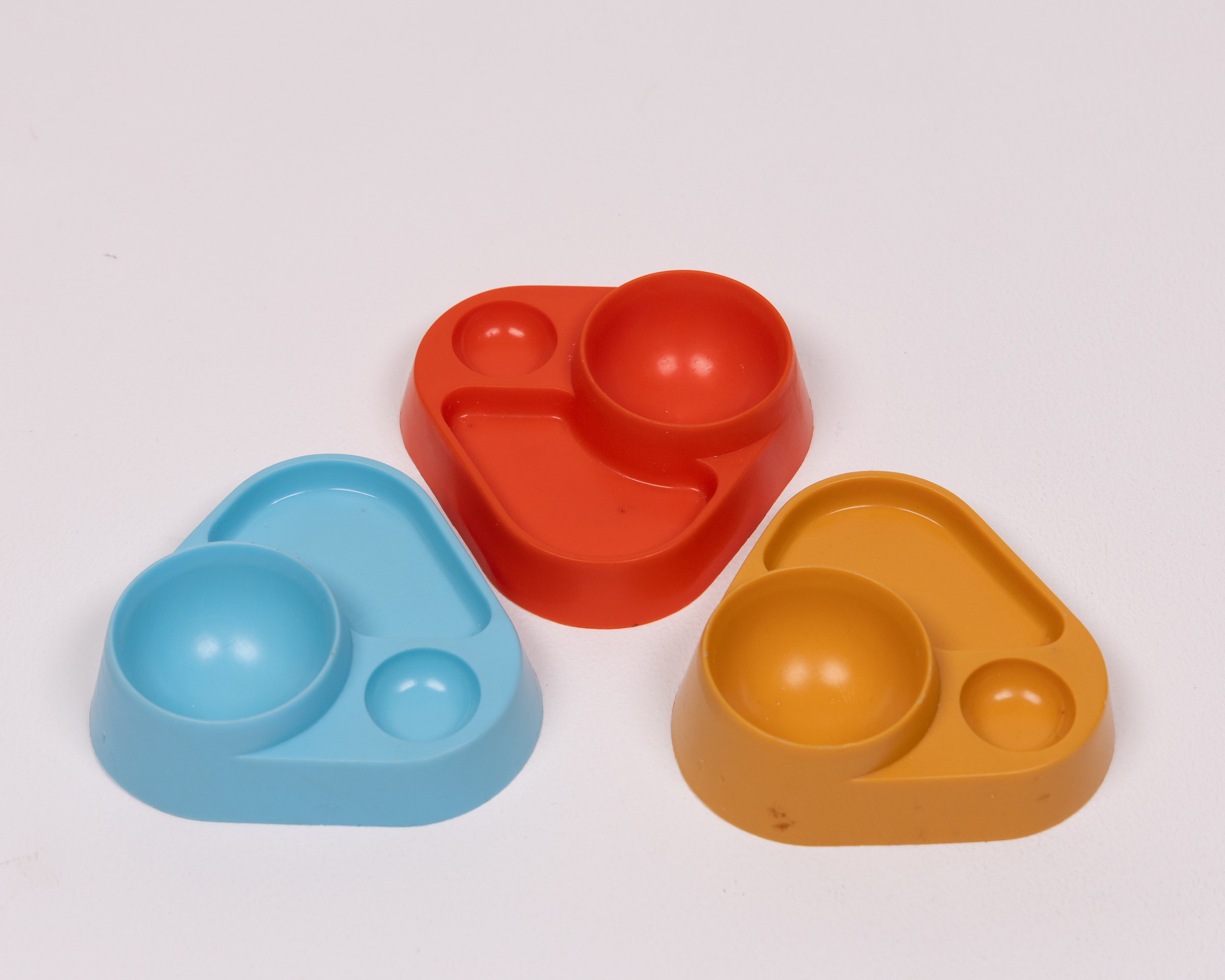 Mid Century Plastic Kids Stacking Bowls Set - On The Square Emporium