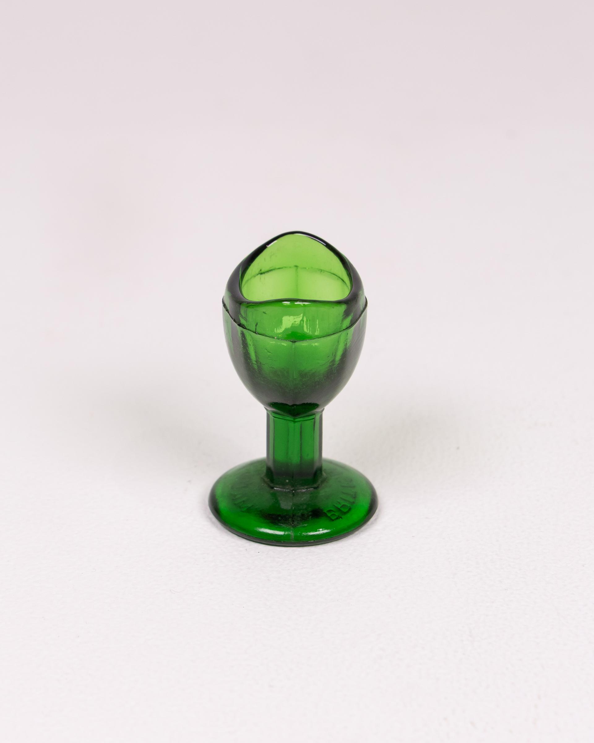 Vintage Green Glass Eye Bath with Stem - On The Square Emporium