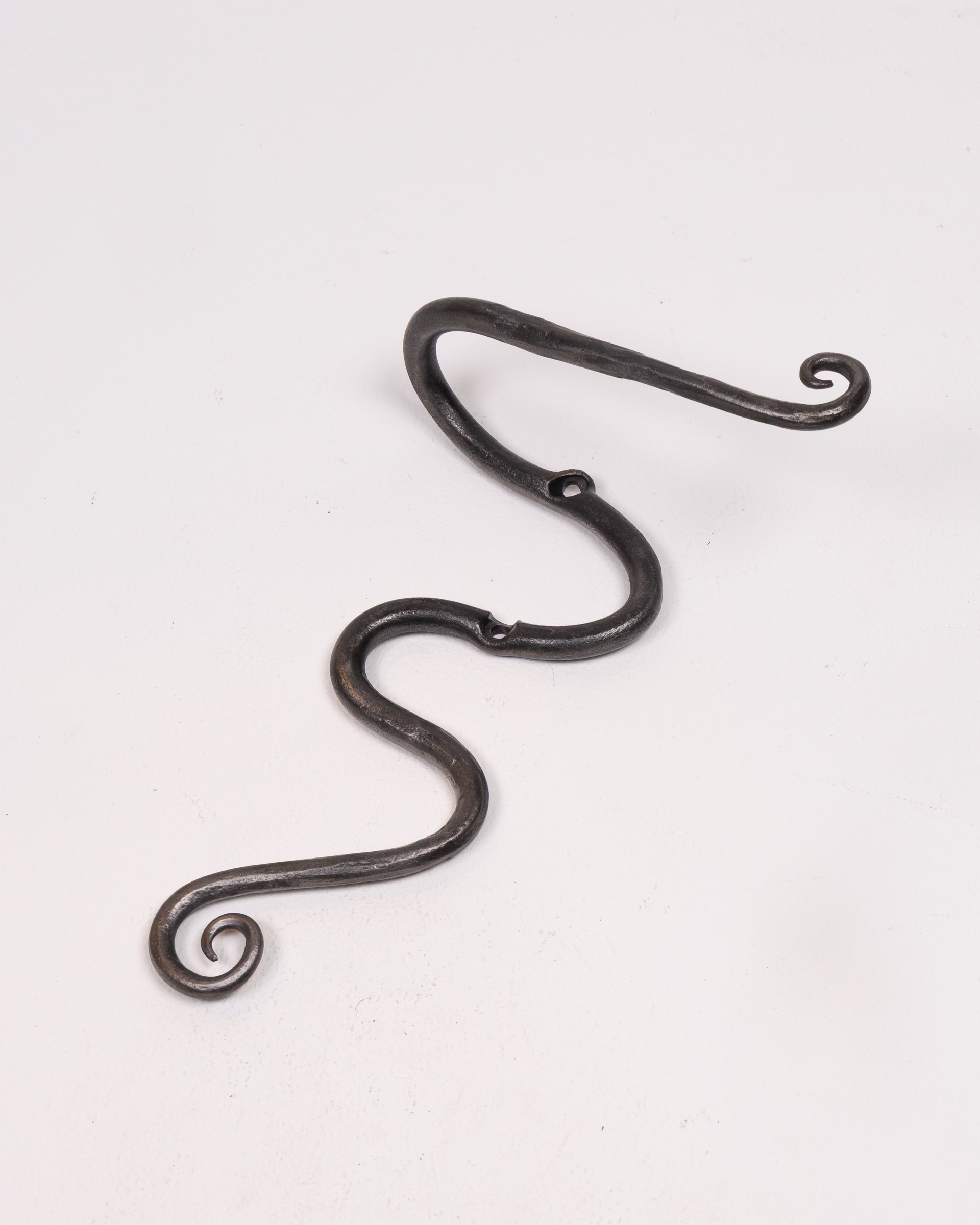 Dalriada Forge Steel Toilet Roll Holder with Hand-Forged Design - On ...